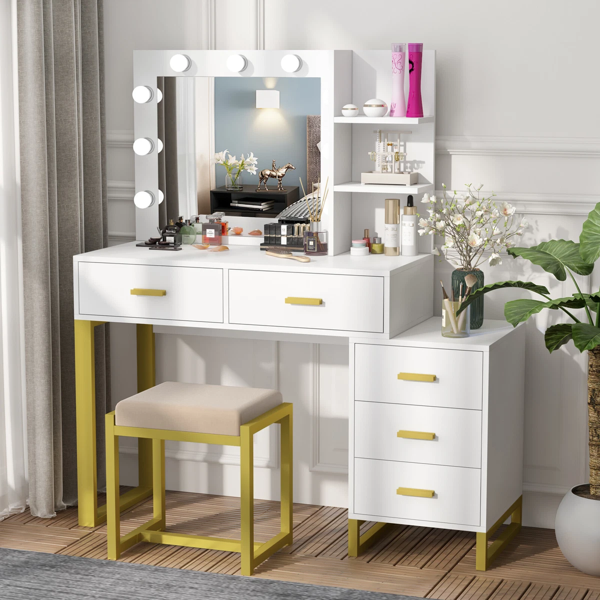 Hollywood Vanity Makeup Table