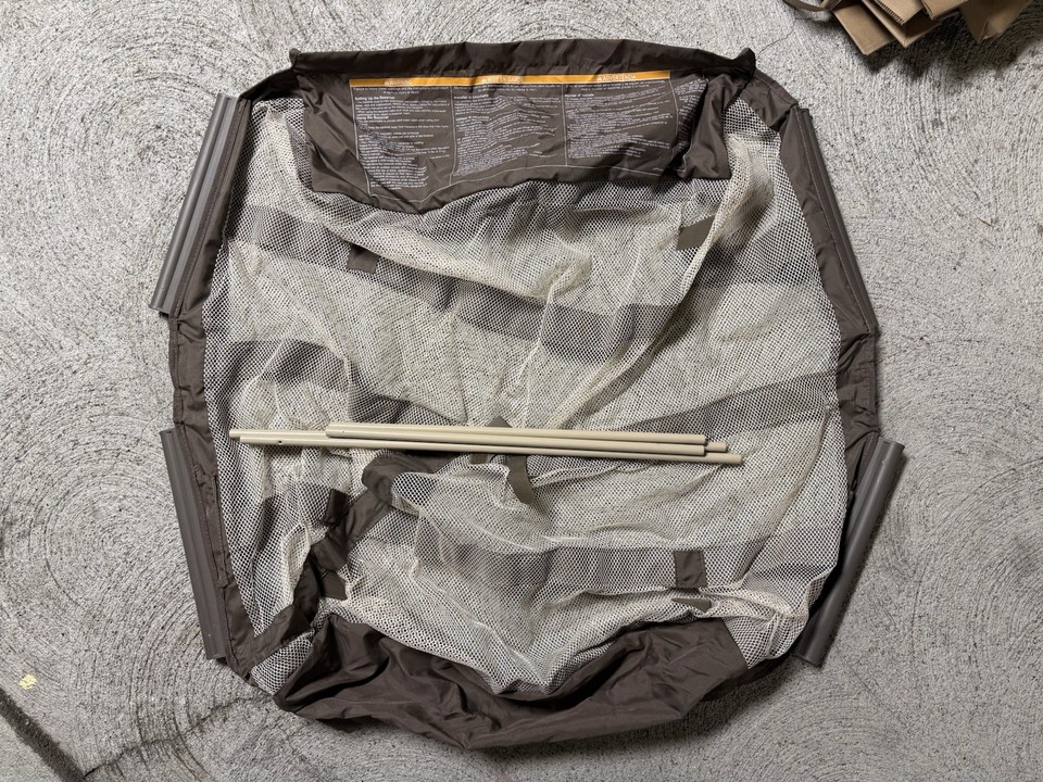 Graco Pack N Play Playpen Clip On Mesh Bassinet Insert & Poles Brown ...