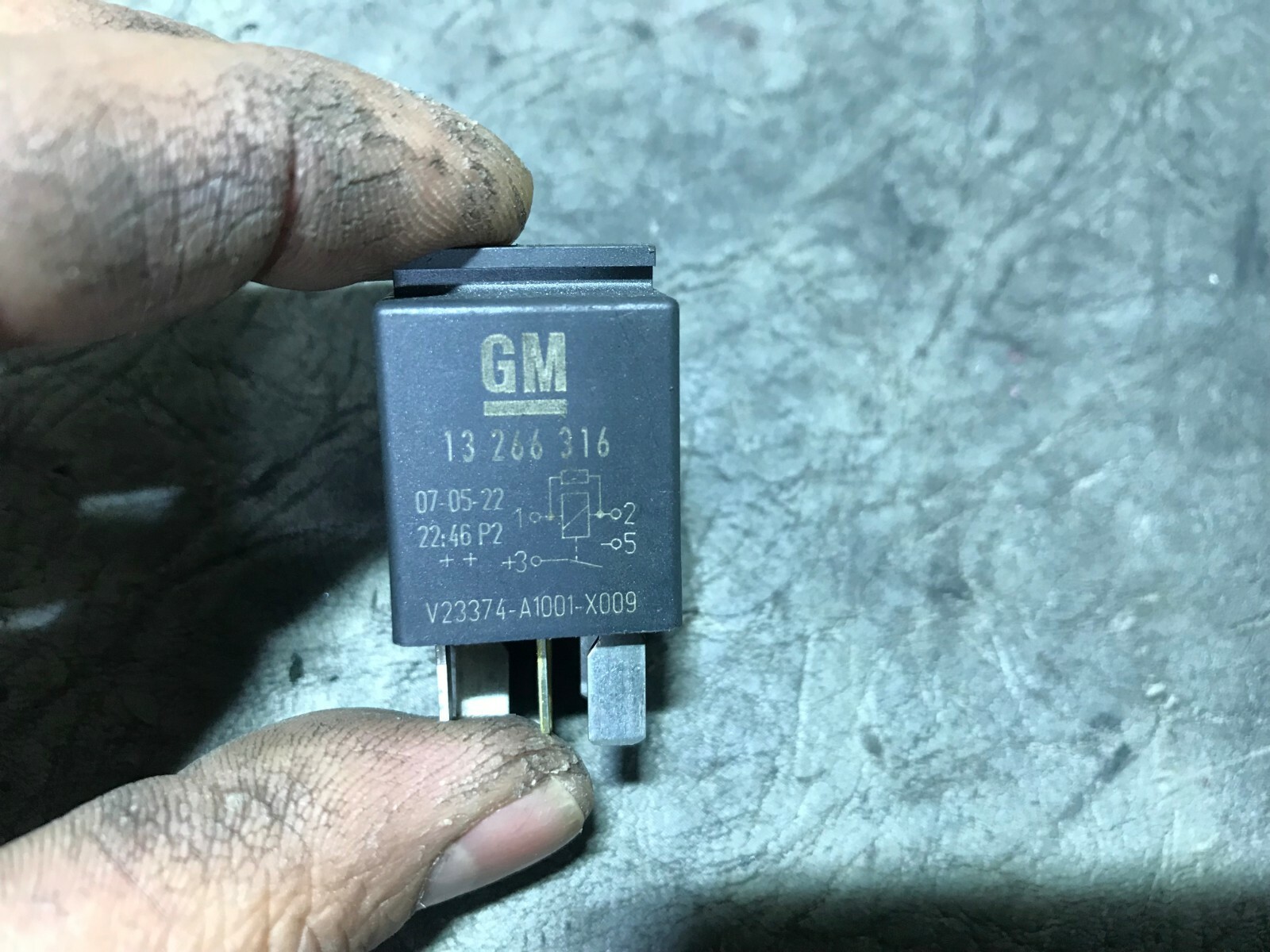 VAUXHALL 4 PIN BLACK TYCO RELAYS 13266316 X2 | eBay.de