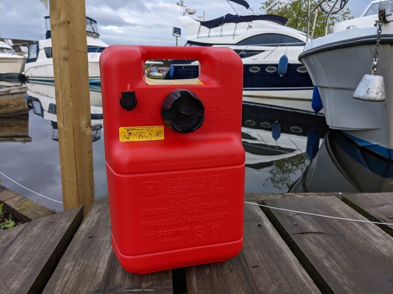 11.4 Litre (3 Gallon) Neptune Portable Fuel Tank for Outboard Petrol ...