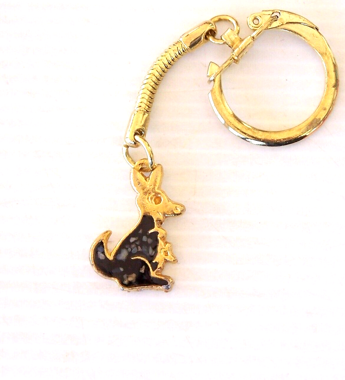 VINTAGE KANGAROO AUSTRALIAN OPAL TRAVEL SOUVENIR METAL KEYRING KEY ...