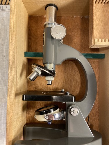 VINTAGE Monolux Microscope 6030 100X-750X Zoom With Case And Equipment ...