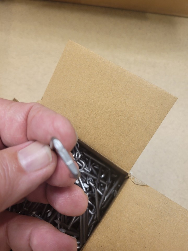 Best quality 9/16 In. Romex Metal Staples (500-Pack) sharp and strong ...