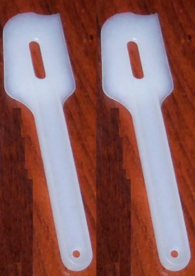 2 Tupperware 8" Paddles Spatulas Mix Stir Whisk & Scraper Gadget White ...