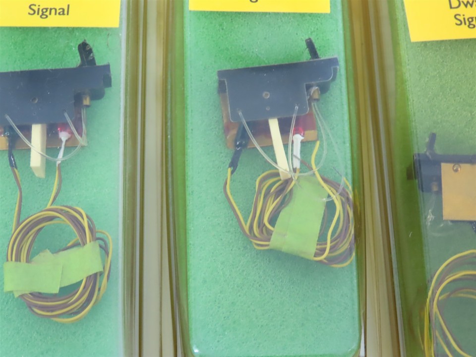 LOT of 10 N 1/160 Scale TR Hobby Products 122 & 132 Dwarf Signal Kits ...