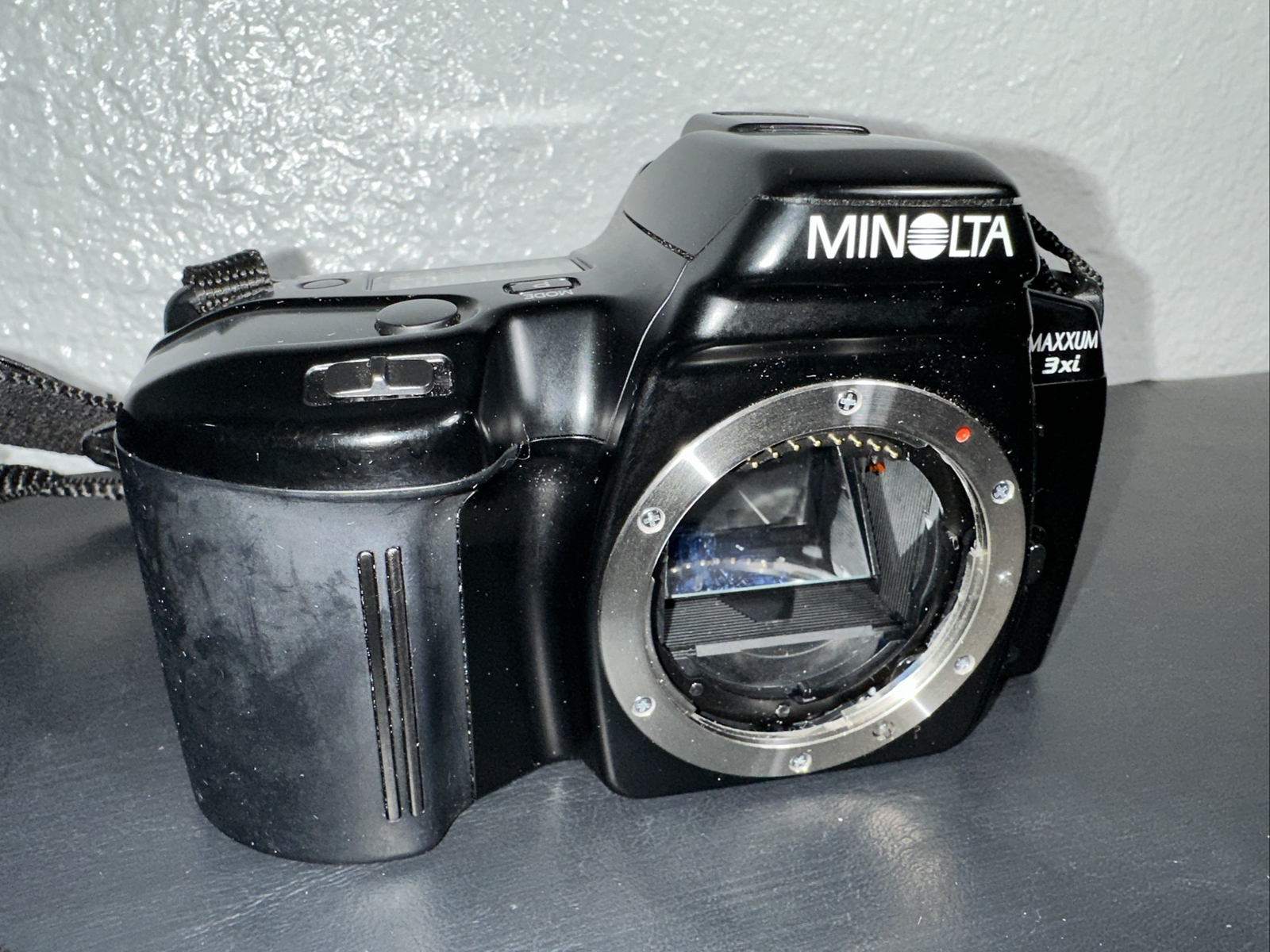 Minolta Maxxum 3Xi 35mm SLR Film Camera Body Only for sale online | eBay