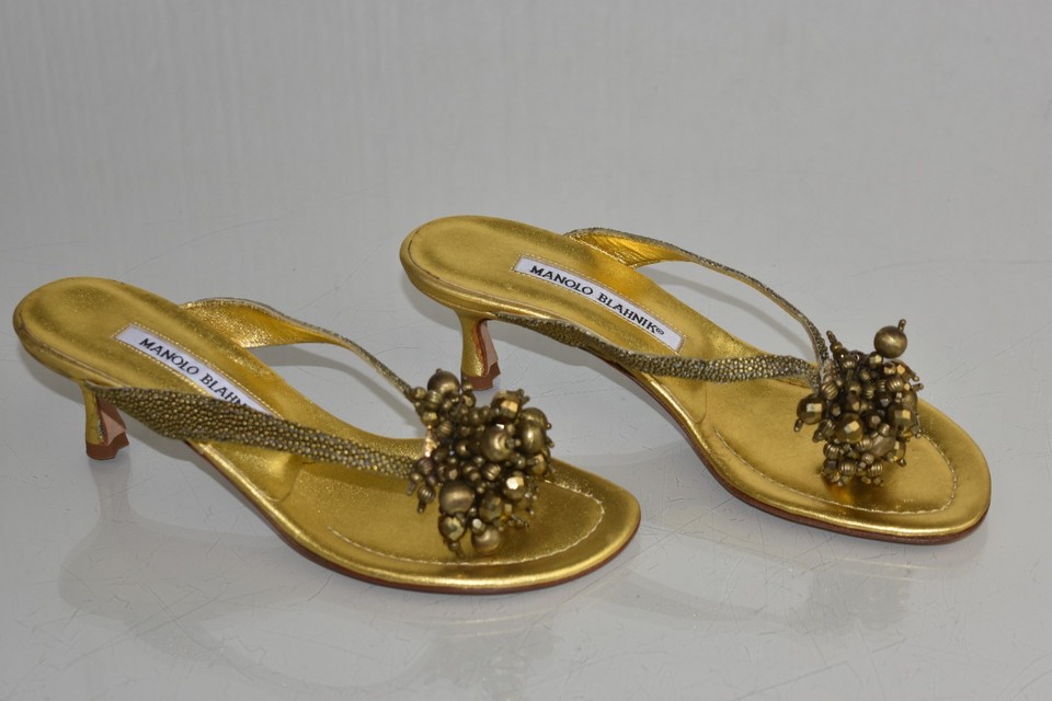 $1095 New Manolo Blahnik Jewel STINGRAY SANDALS Gold Kitten Heel Shoes ...