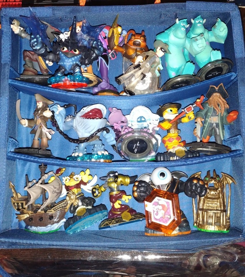 Huge Lot Of 51 Skylanders & Disney Infinity Game Figures W Carry Case ...