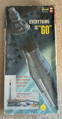Revell Mercury Capsule & Atlas Booster Everything is Go H-1833:250 1969 ...
