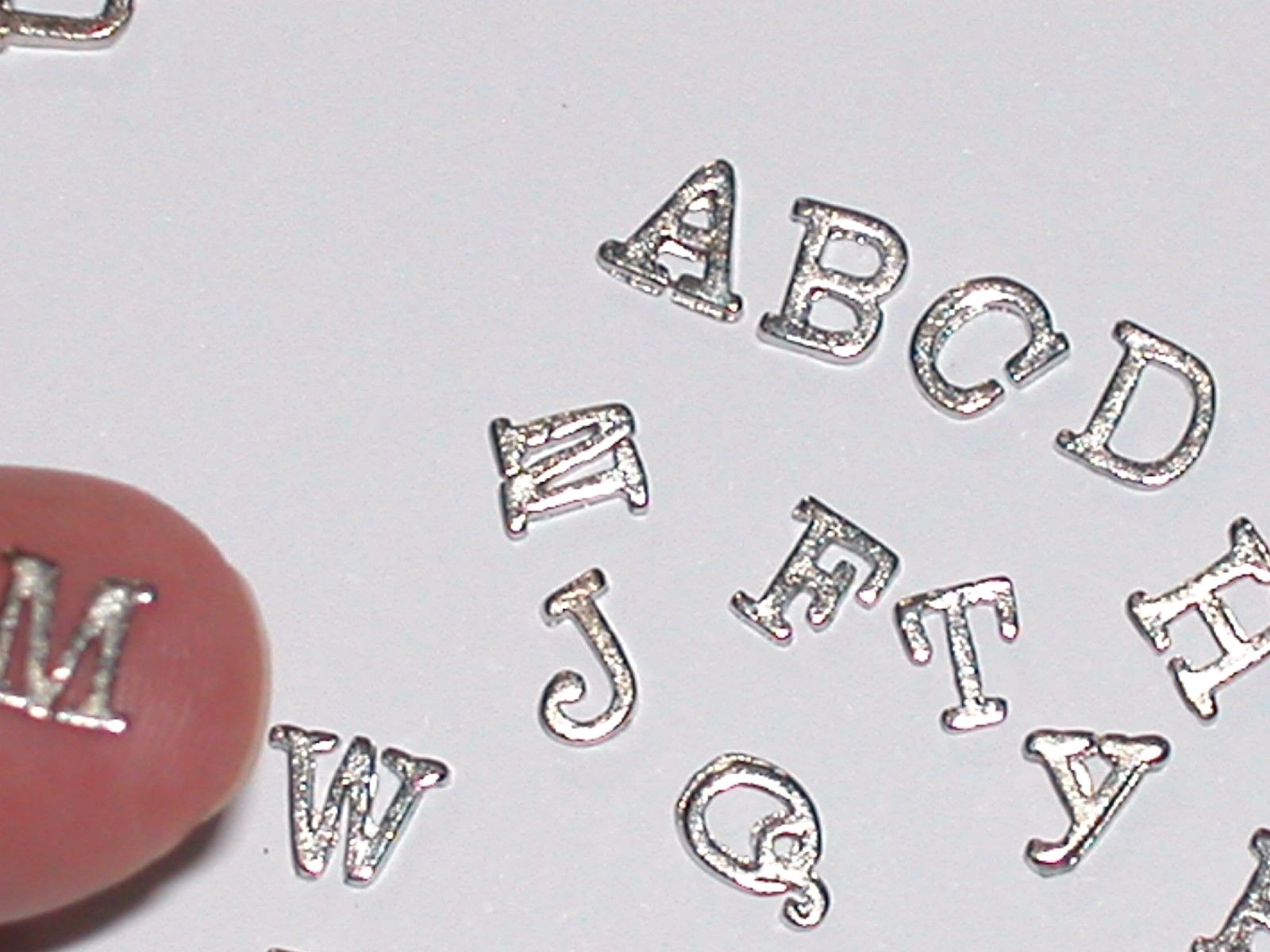 1pc Tiny Little Letter alphabet floating miniatures words Love wisdom ...