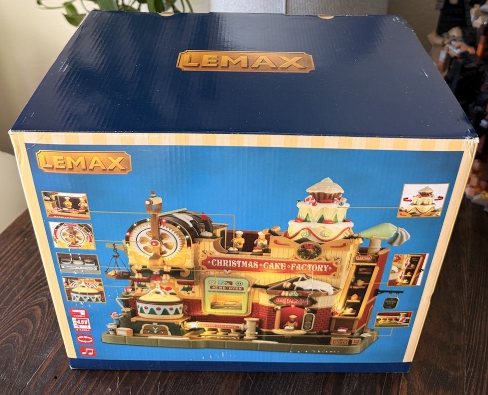 Lemax Christmas Cake Factory Caddington Village Sights & Sounds (45268 ...