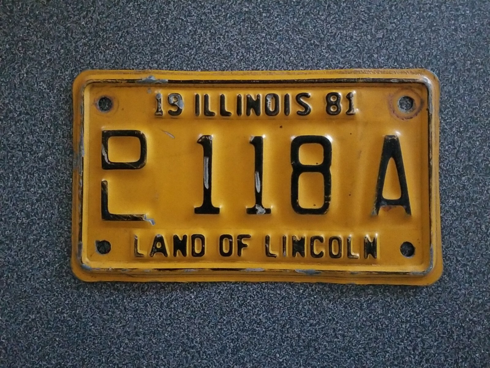 Vintage 1981 Illinois Dealer License Plate 118 A Land of Lincoln Black ...