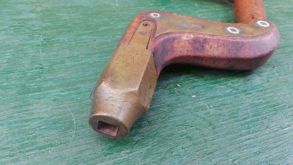ANTIQUE Wood Brass Bit Brace with Brass Trim Woodworking Tool Drill ...