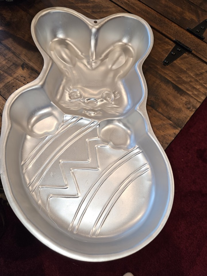 WILTON BUNNY FACE CAKE PAN #2105-4395 VINTAGE 1992 EASTER Baking Pan | eBay