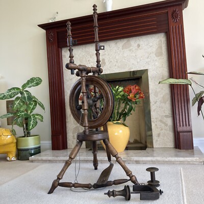 Vintage Castle Style Single Treadle Spinning Wheel collection J10 M4 ...