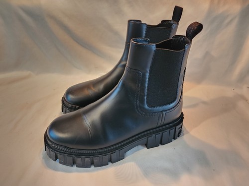 Fendi Force Black leather Chelsea boots Size 40 - Pre… - Gem