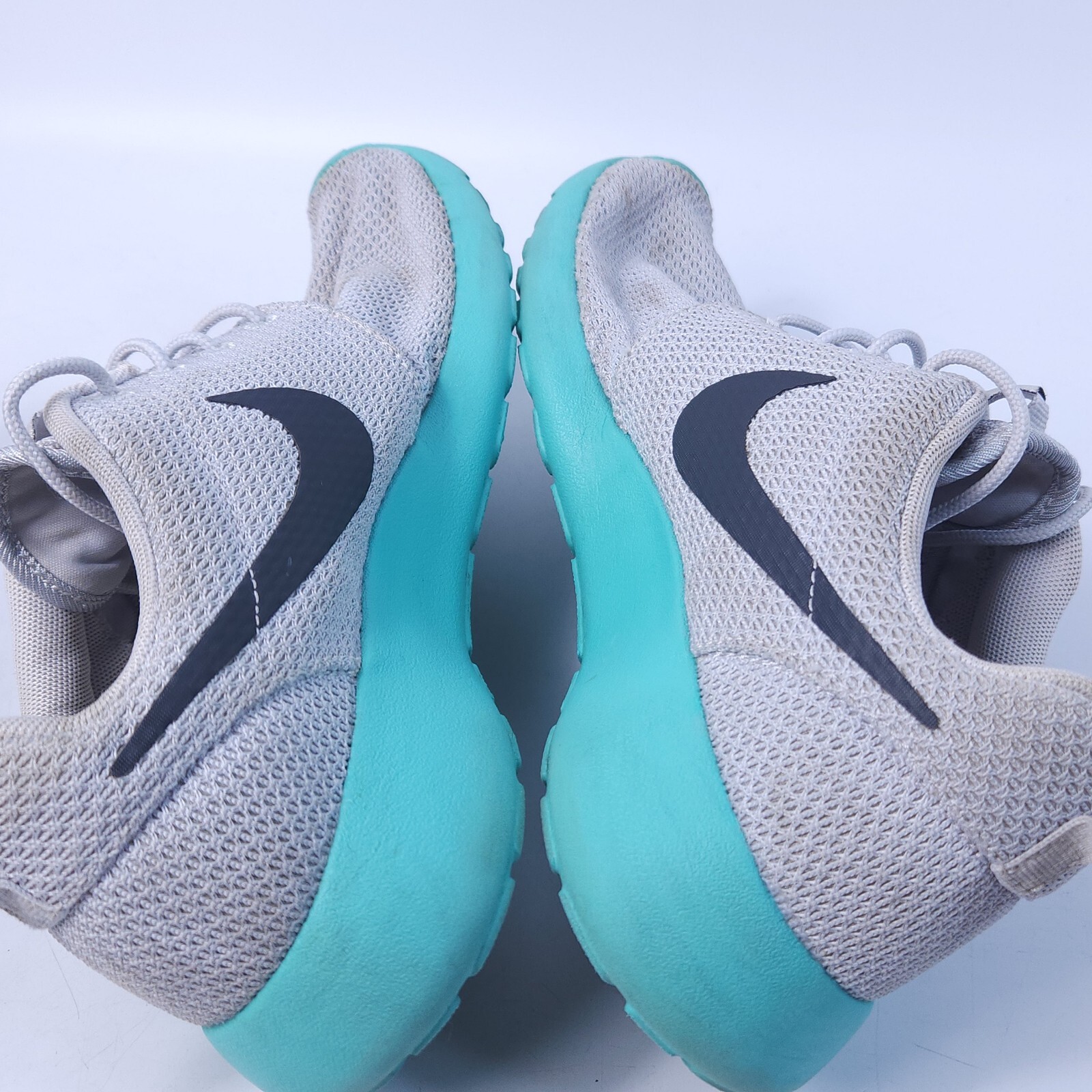 (No Insoles) Nike Roshe One Pure Platinum Anthracite Calypso Teal Sz 6. ...