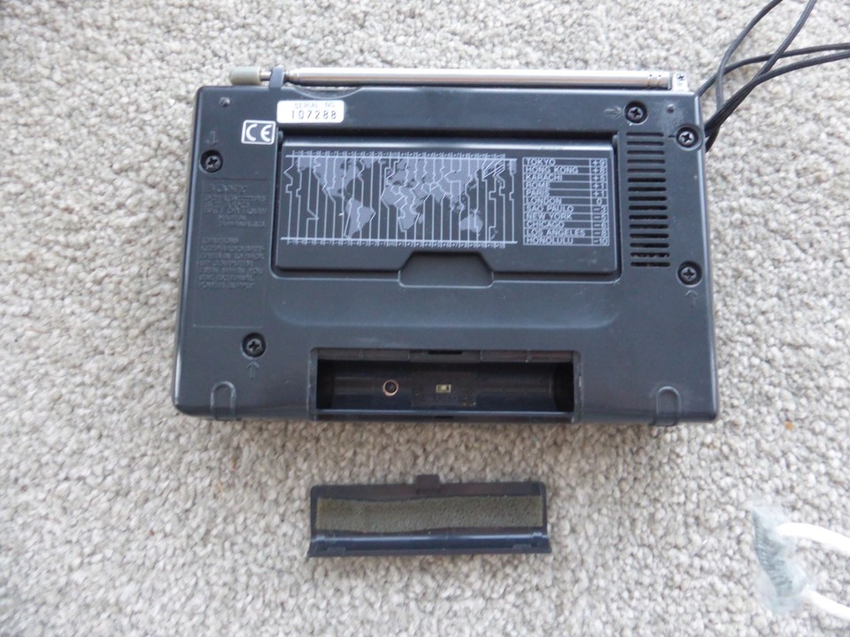 Sony ICF-SW30 12 Bands Radio Receiver Vintage Multiband FM Stereo SW MW ...