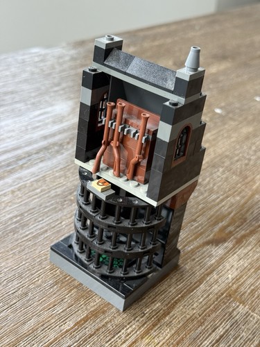 LEGO 7785 Arkham Asylum Prison Building ONLY! No Minifigures-comes AS ...
