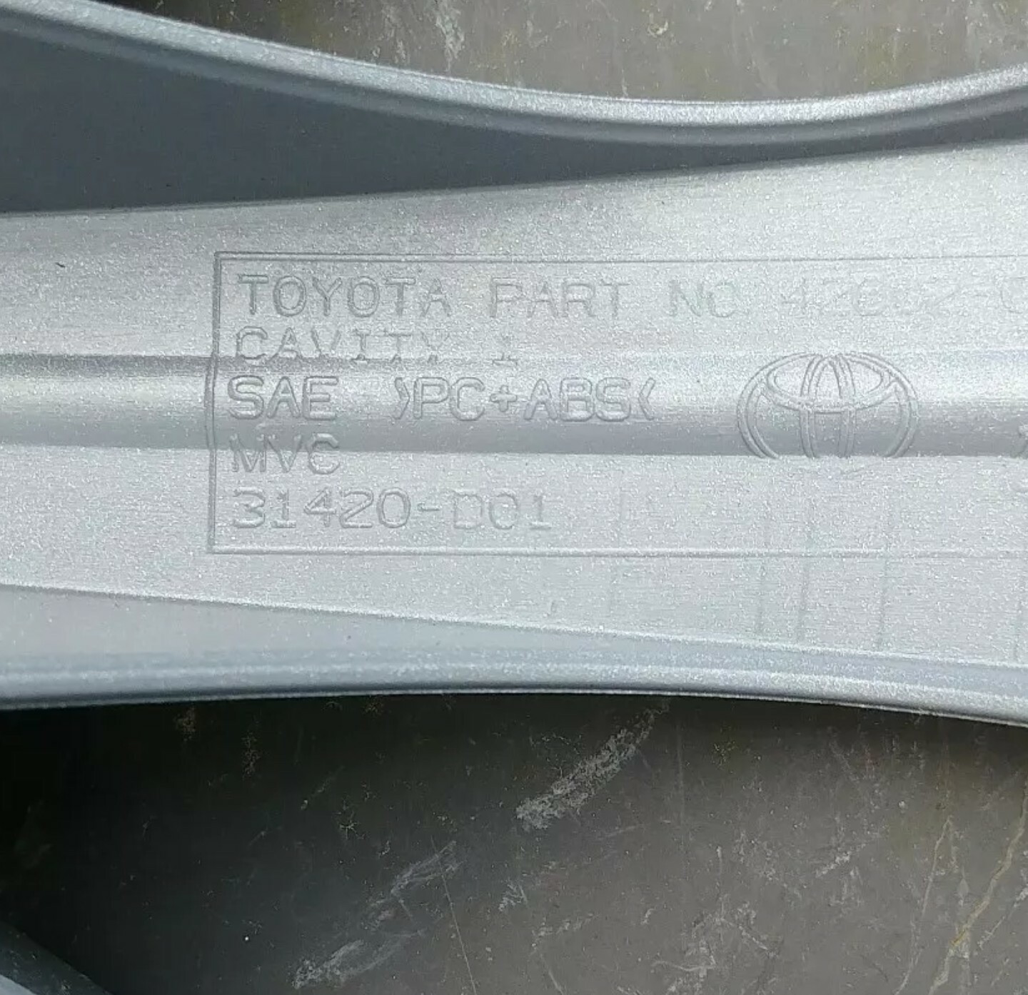 OEM 2018 2020 Toyota Camry 16" Hubcap# 61183 #42602-06140 Free S&H ...