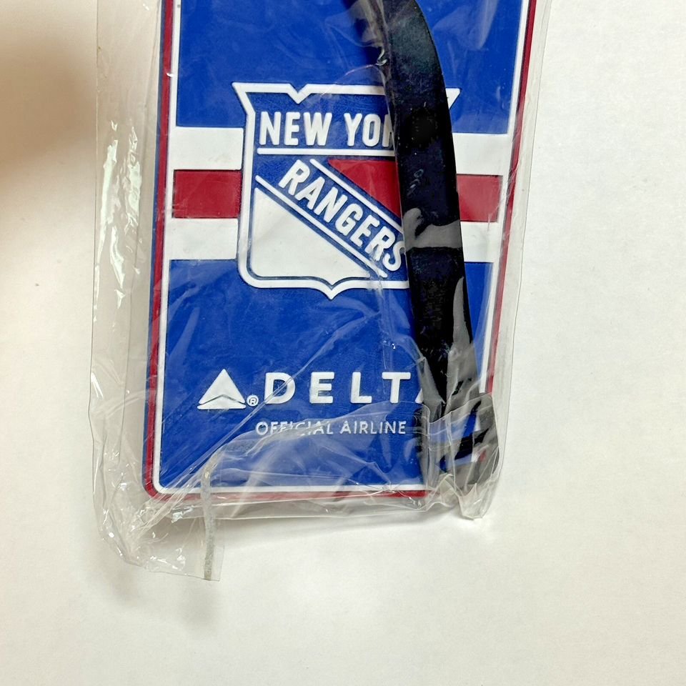 NY RANGERS GARDEN FAITHFUL SUBSCRIBERS PIN MSG SGA Delta Luggage Tag ...