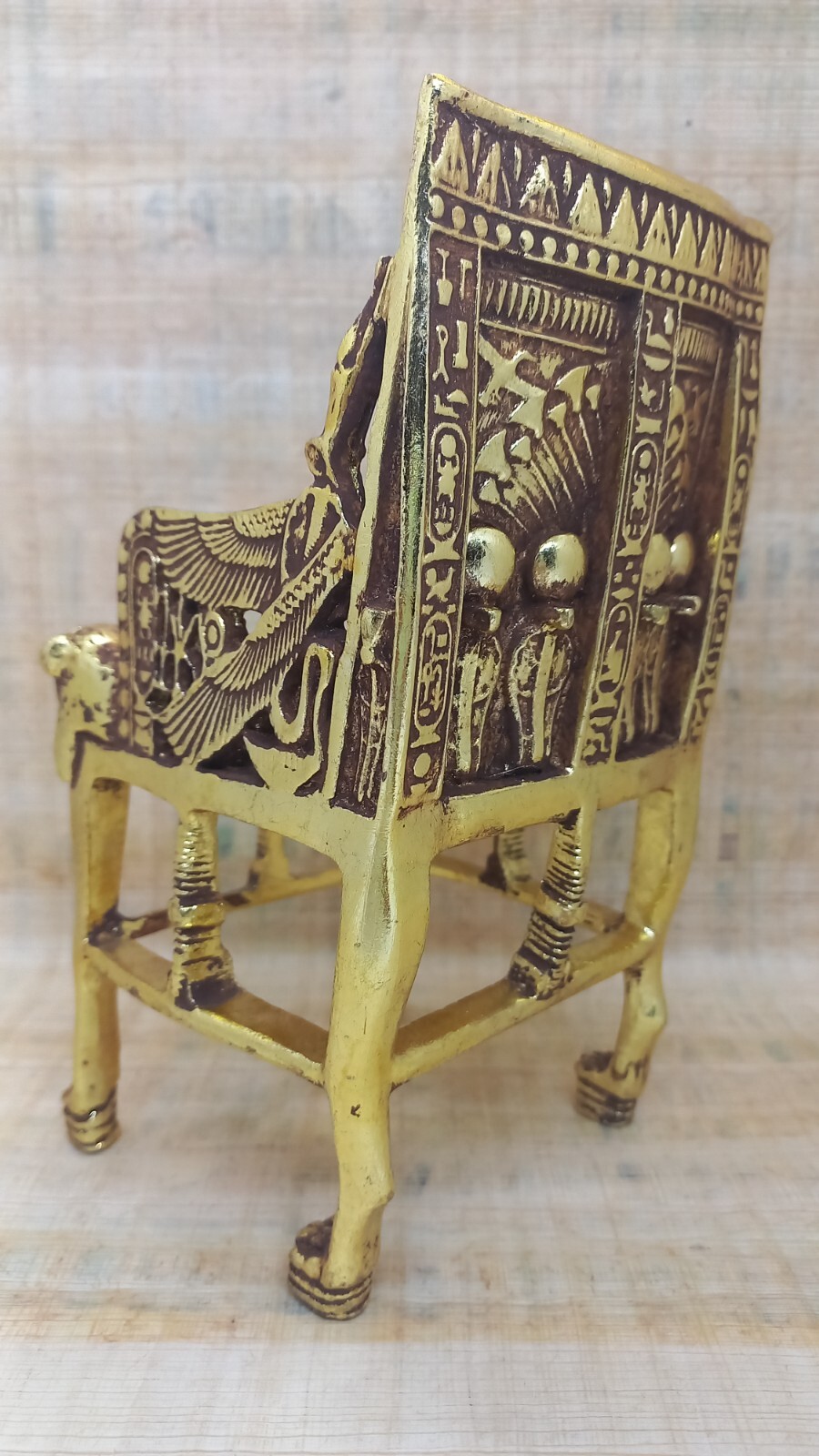 ANCIENT THRONE CHAIR OF PHARAONIC KING TUTANKHAMUN FROM EGYPTIAN ...