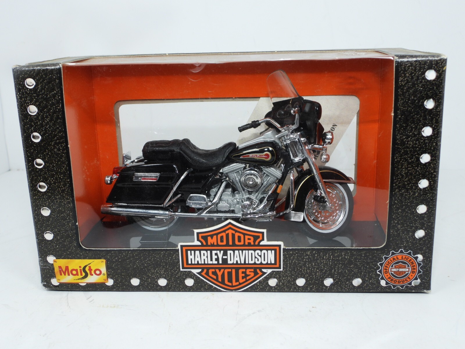 MAISTO 1/18 SCALE HARLEY DAVIDSON MOTOR CYCLES | eBay