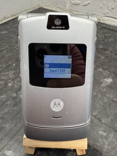 Motorola RAZR V3X Flip Mobile Phone Excellent Condition With Charger | eBay