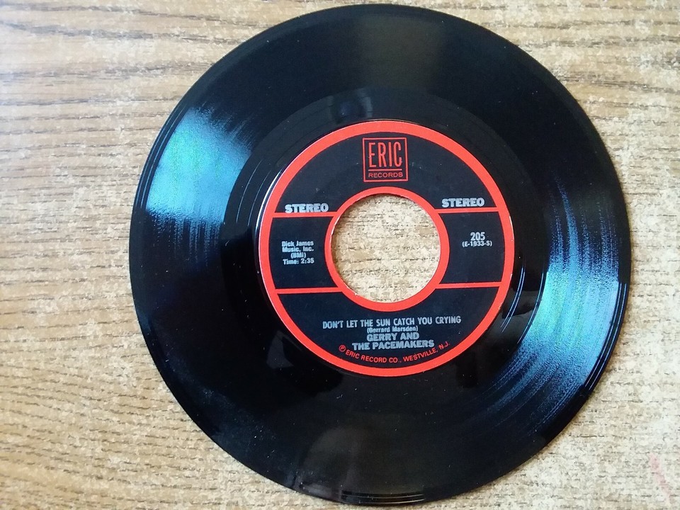 1977 MINT--Gerry & Pacemakers-Don't Let The Sun Catch You Crying/GIRL ...