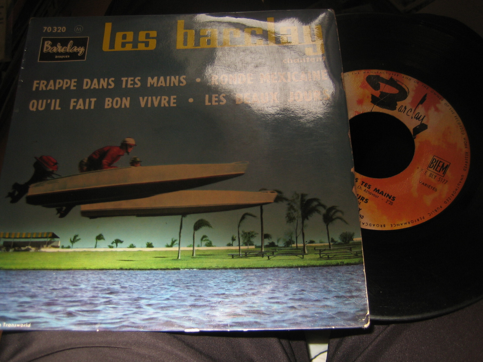 Les Barclay 45 Tours 1960 Frappe Dans Tes Mains | eBay