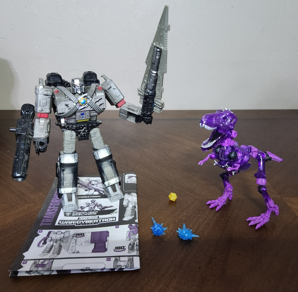 Hasbro Transformers Netflix WFC Series Trilogy Megatron with Skelivor ...