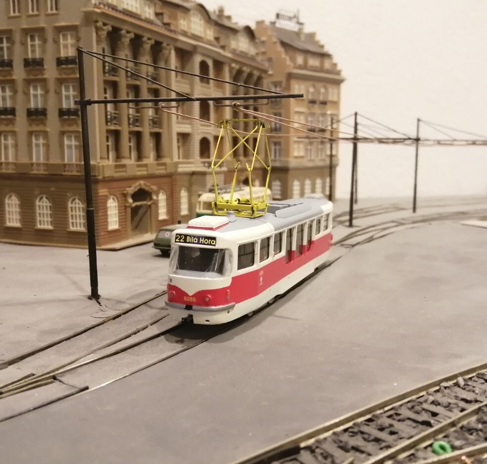 Straßenbahn Tatra T3R.PLF Prag Handarbeitsmodell H0