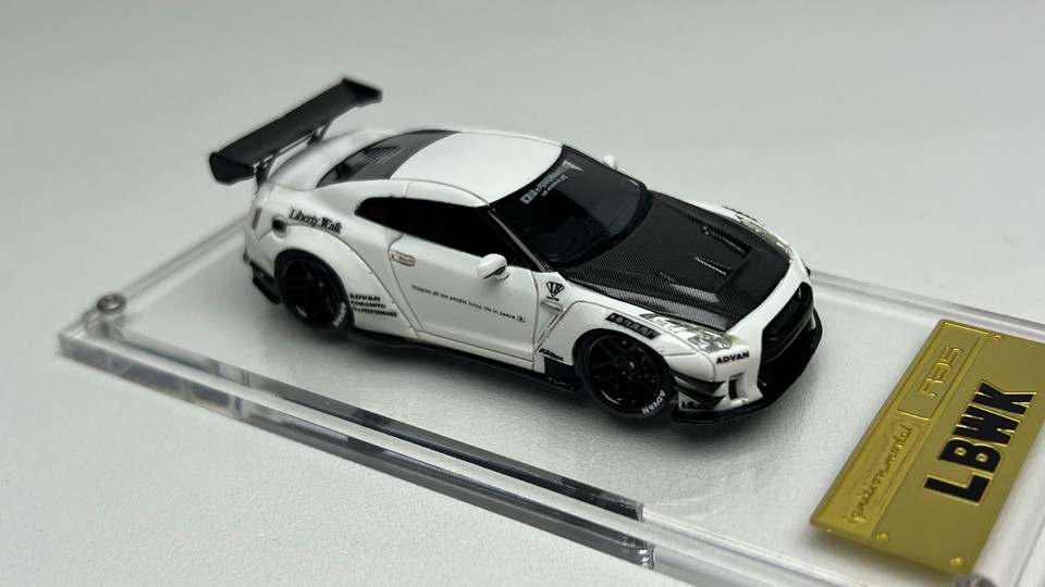 1/64 Ignition Model IG2370 LB-WORKS Nissan GT-R R35 Type 2 White Resin ...