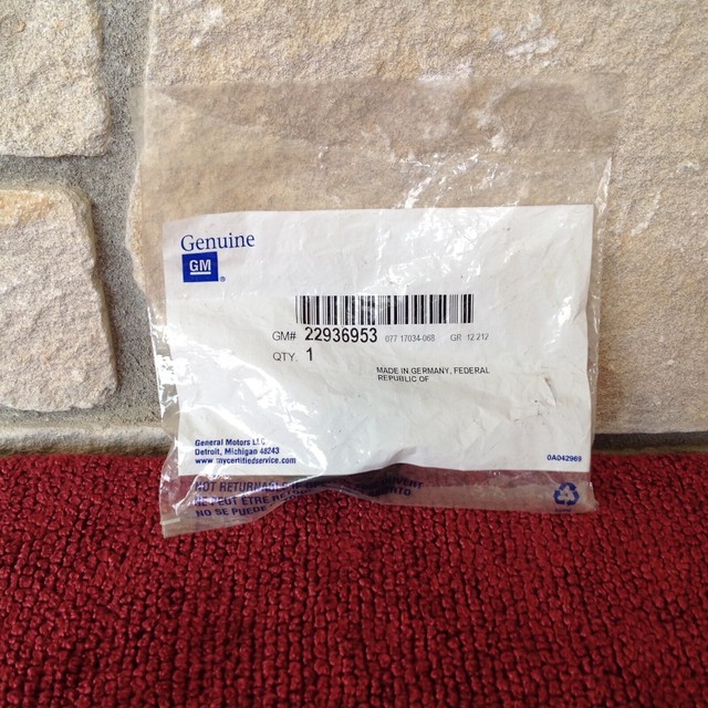 Genuine GM Lift Gate Bumper 22936953 for sale online | eBay