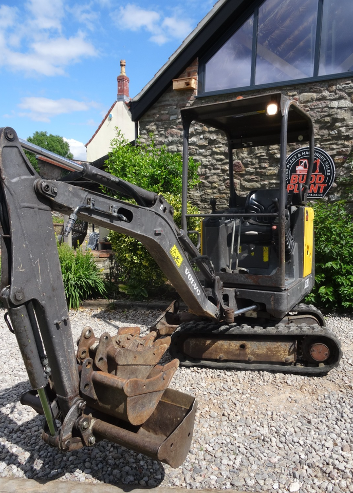 VOLVO EC15C, 1.5T, MINI DIGGER, EXCAVATOR, 2015, 3 buckets, | eBay UK