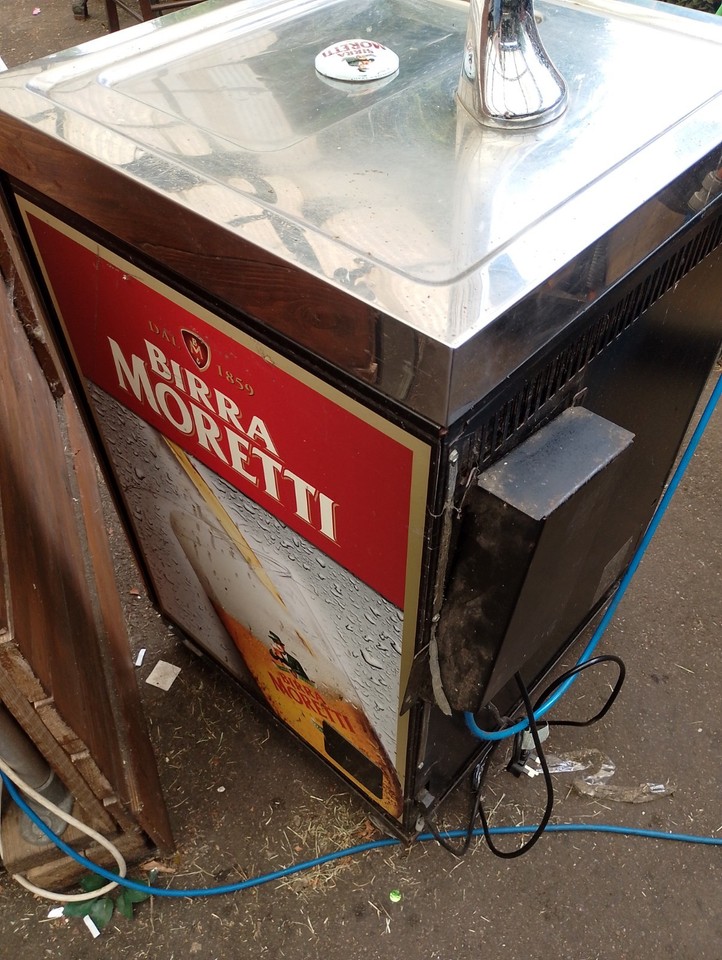 Birra Moretti Brewlock beer dispenser - no gas bottles or line cleaning ...