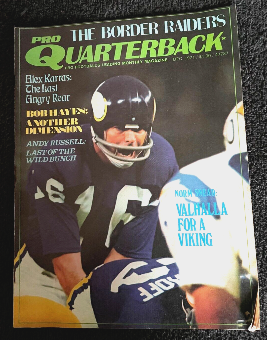 January 1971 Pro Quarterback Football Magazine NORM SNEAD VIKINGS MID ...