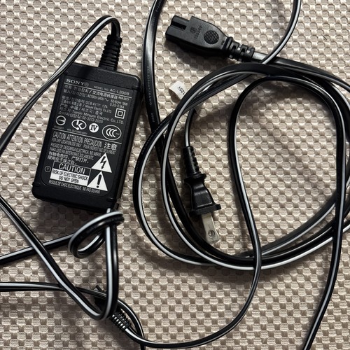SONY AC Adapter AC-L200B Same As: L200, L200A, L200C L200F/P 8.4V 1.7A ...