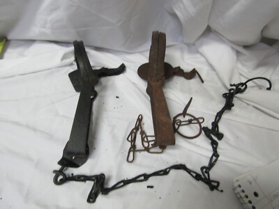 2 VINTAGE Animal Spring Leg Trap Hunting Tool TRAPPING | eBay