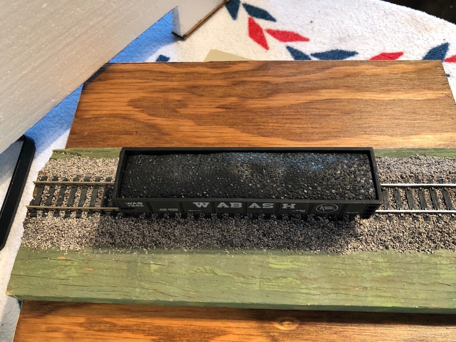 HO Scale 42’ Wabash Rib-Side Gondola with Coal Load (22-191) | eBay