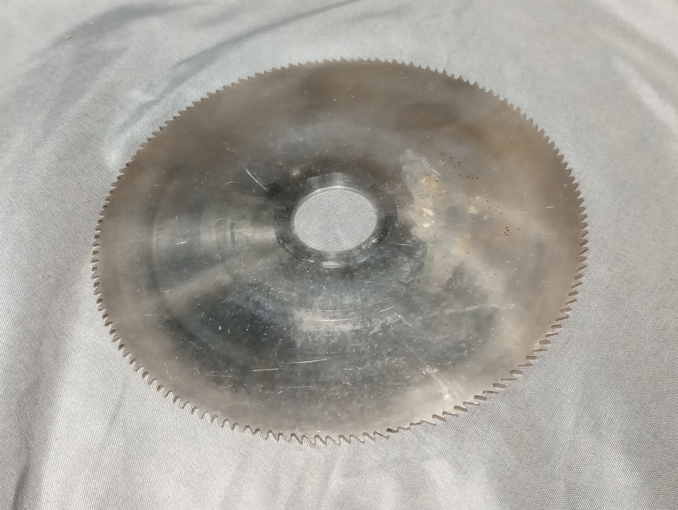 The Simonds Saw 6"x1/16"x1" Slitting Saw CNC Horizontal Milling ...