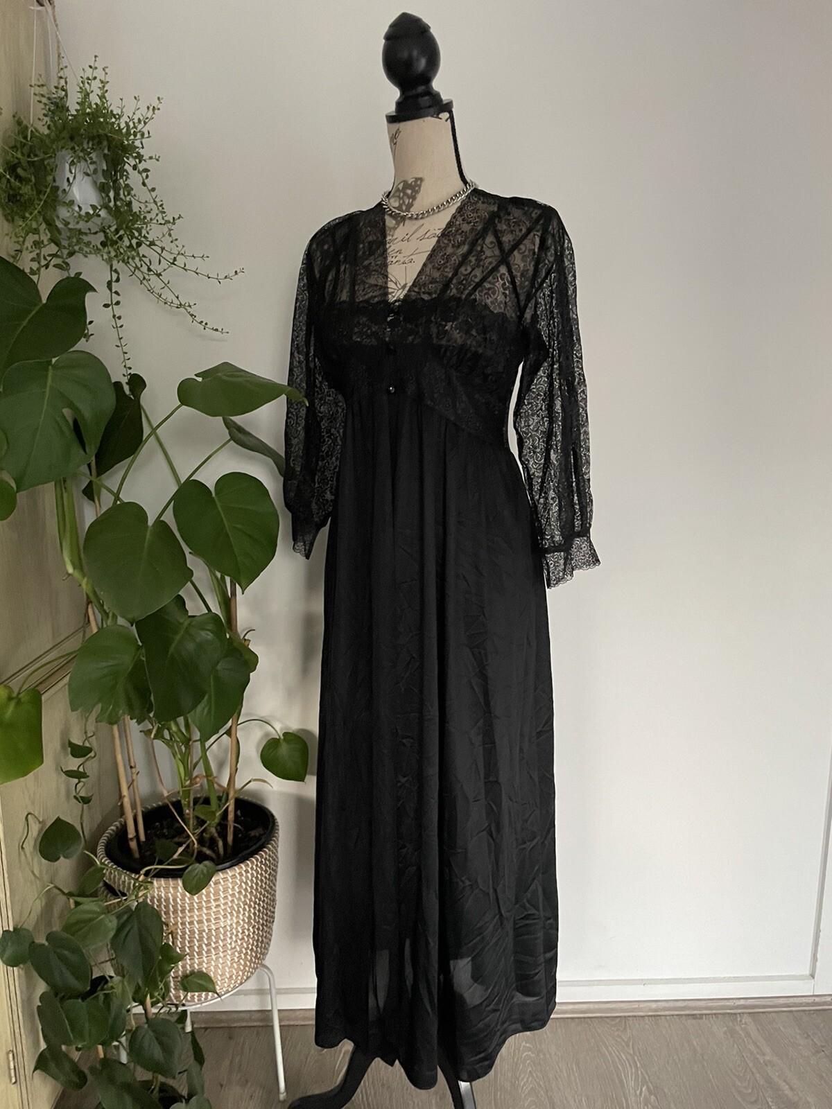 Vintage Fairy Goth Bri Nylon Sheer Lace Full Length N… - Gem