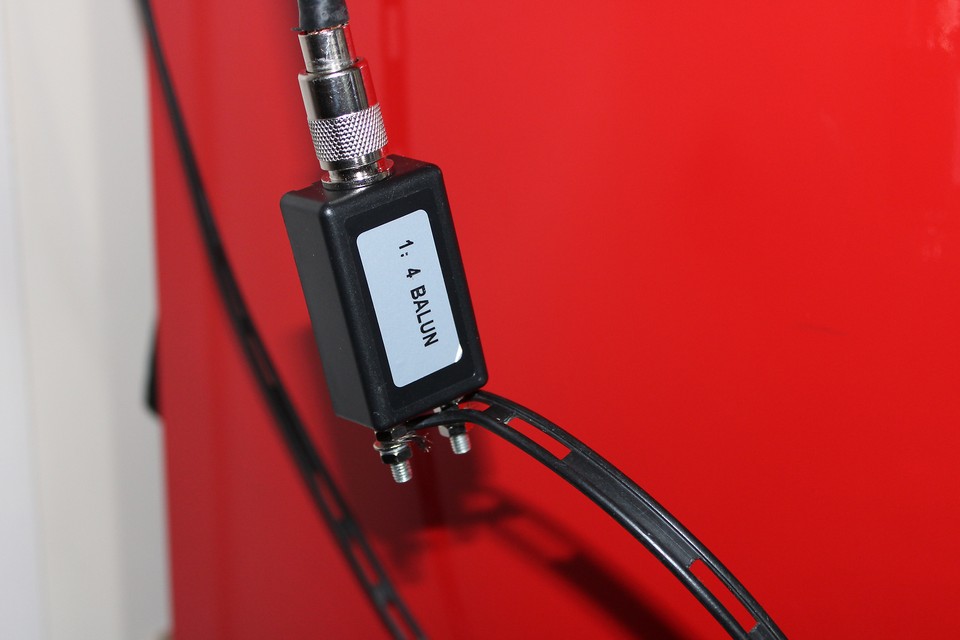 Balun - Homebrew QRP Antenna Matching Unit 1:4 upto 100W (SSB) Dipole ...