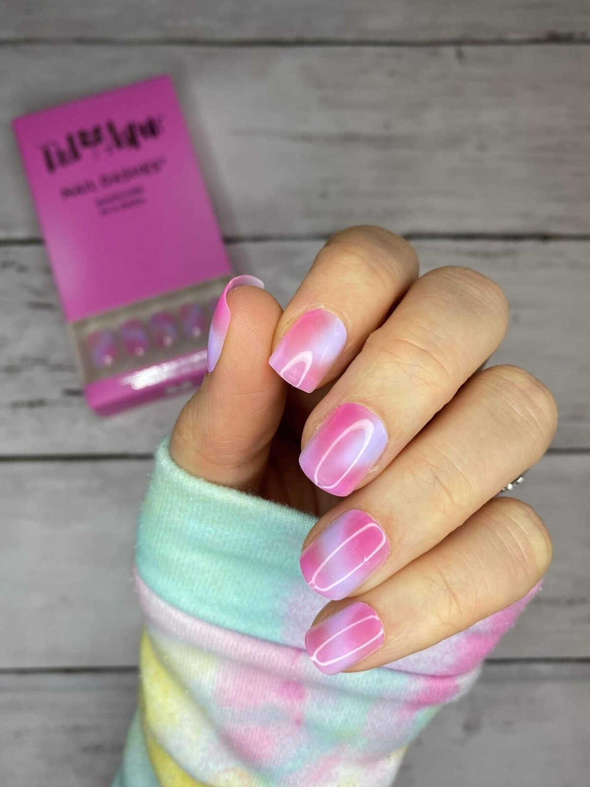 RED ASPEN Amethyst Glow Nail Dashes 24 Pop On Short Square 0-9 | eBay