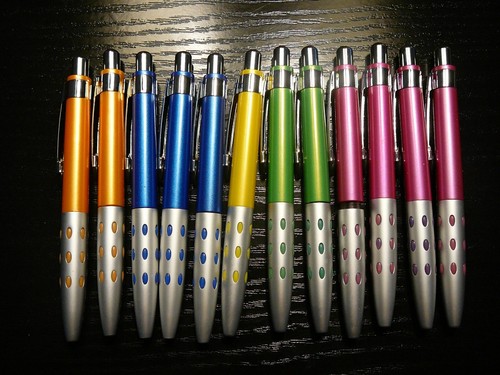 12 Staples Xeno MINI 4" Ballpoint Retractable Pens - NOS but ink is ...