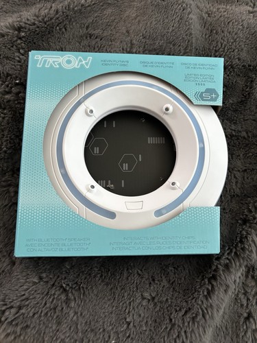 Tron Kevin Flynn Identity Disc White Replica Lights & Sounds Tron Ares ...