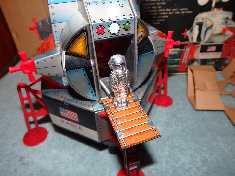 Apollo 11 American Eagle Lunar Module Tin Plate DSK Yonezawa Battery ...