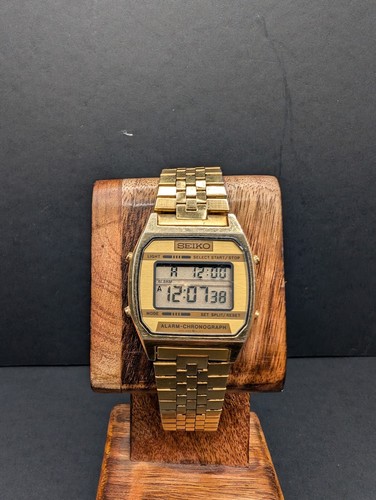 NEW BATTERY! Seiko 1986 Digital Watch A904-5199 A2 Gold Men's VINTAGE ...
