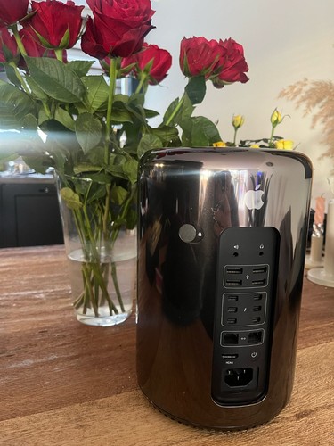 Apple Mac Pro 6.1 Quadcore 3.7 GHz, D300, 32GB RAM, 256GB SSD | eBay
