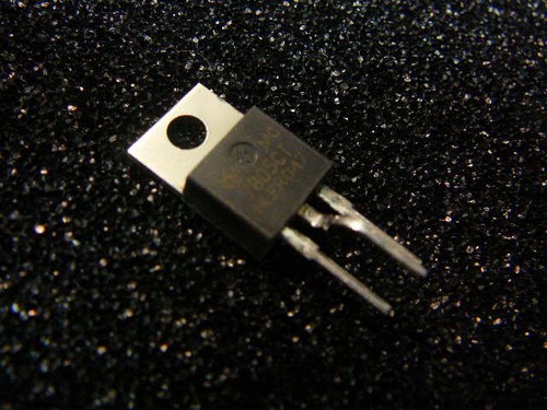 MOTOROLA MC7805CT TYA7805CTV 1A 5V Positive Voltage Regulator **NEW ...